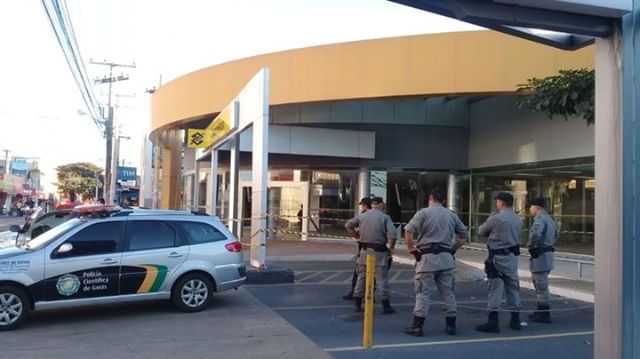 Tentativa De Assalto A Banco Termina Com Explosão E Roubo Frustrado Em